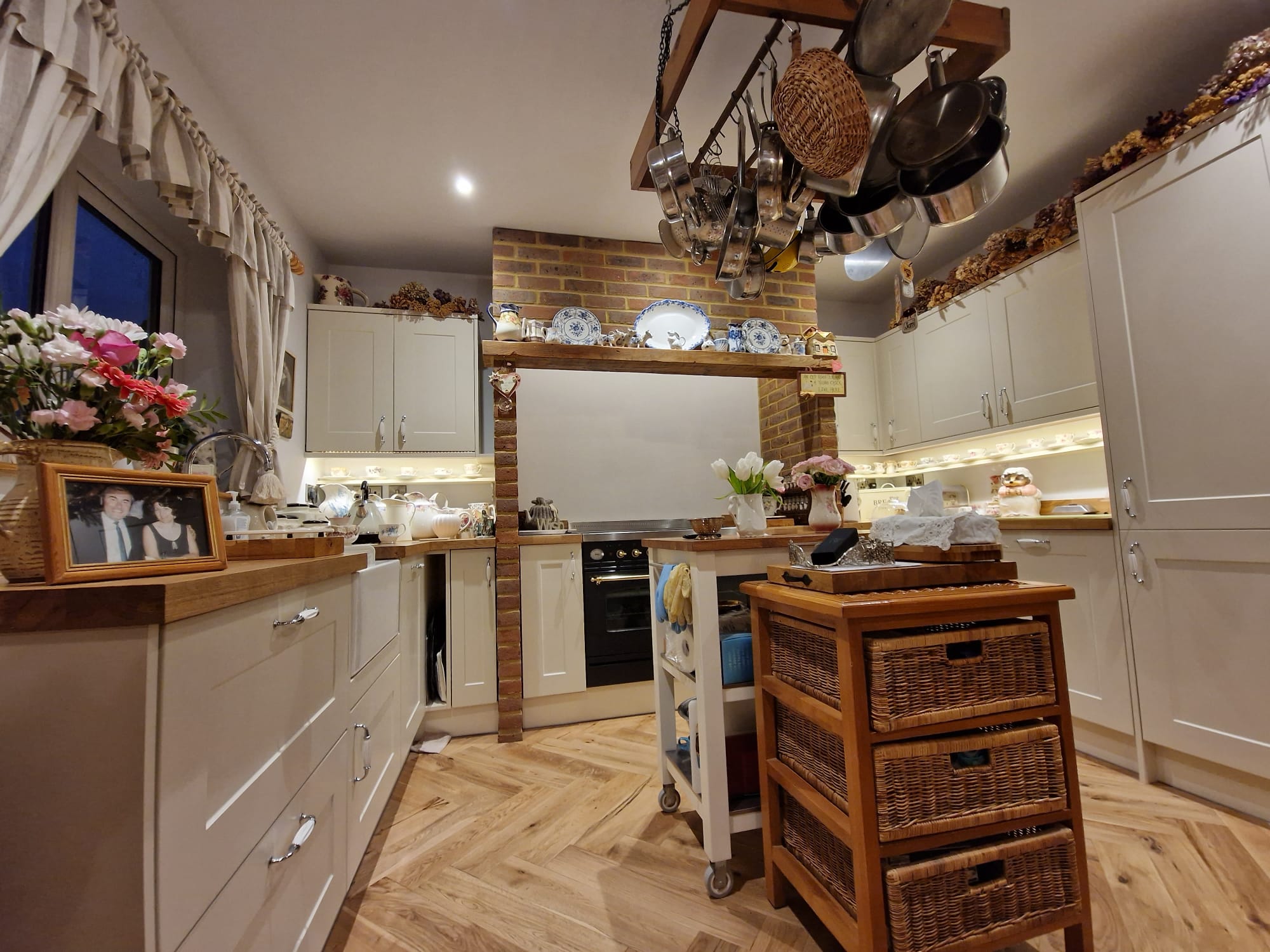 LG Electrical | Electrician in Sussex | We provide Electrical services ...